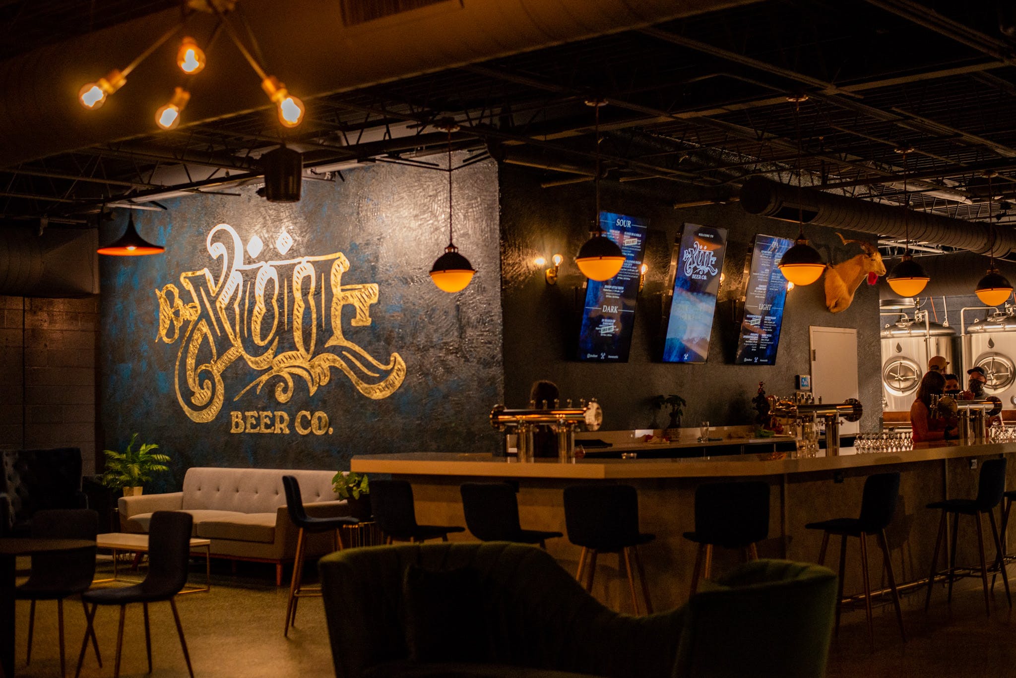 Curated Happy Hours, Events, & Live Music in Knoxville!